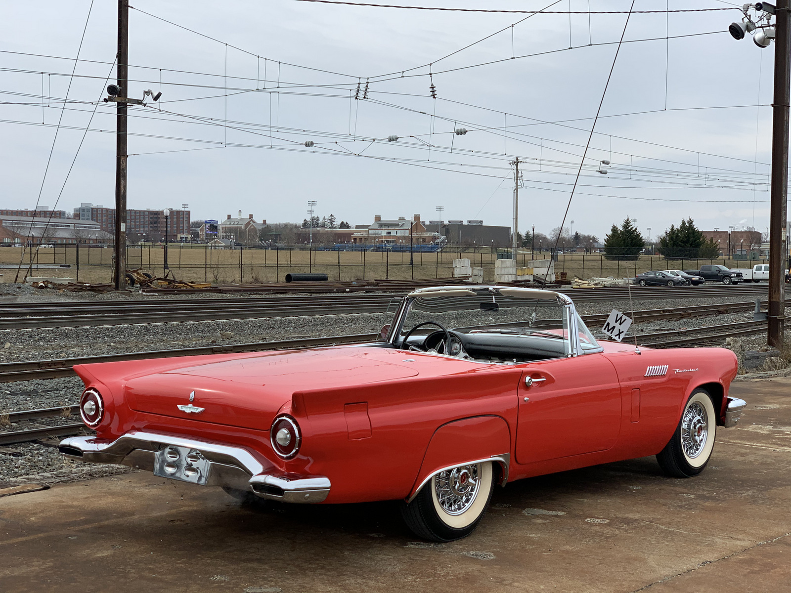 1957 Ford Thunderbird Back Corner View | Ford Thunderbird club group ...