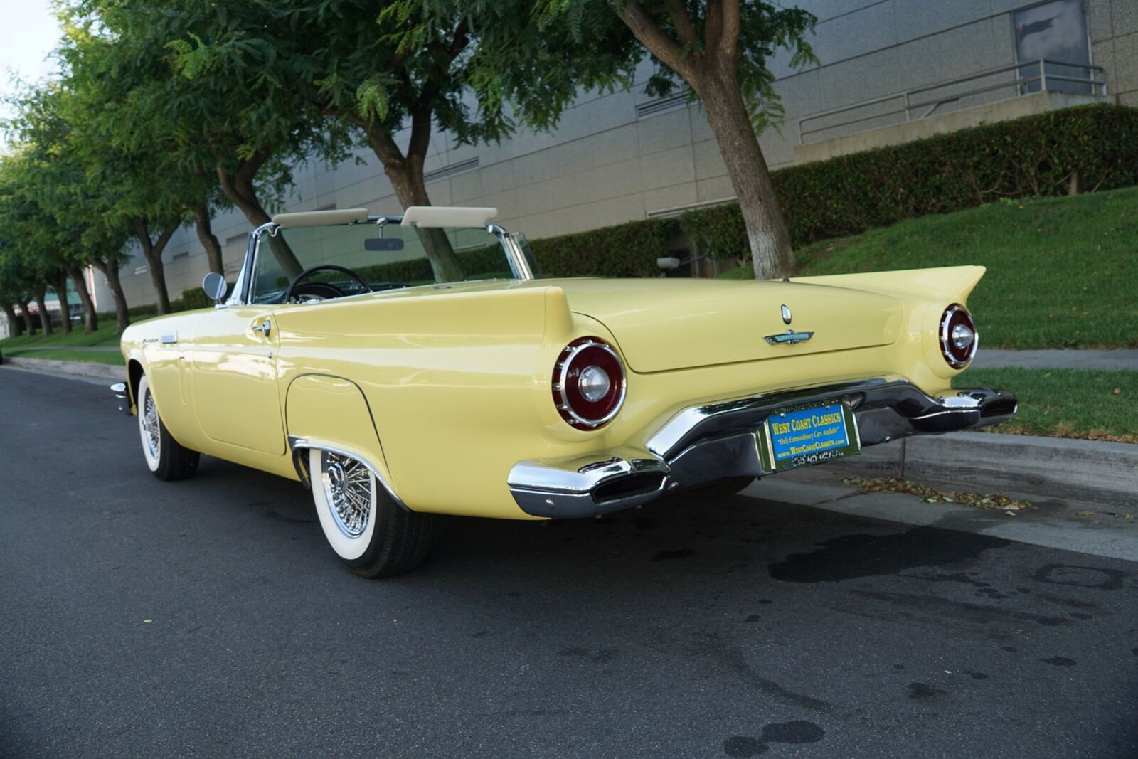 1957 Ford Thunderbird E Code Rear Bumper View | Ford Thunderbird club ...